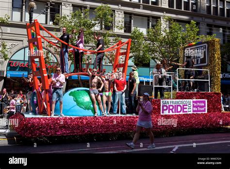 San Francisco Pride Parade Fotos Und Bildmaterial In Hoher Auflösung