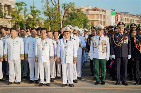រដ្ឋបាលខេត្តបាត់ដំបង ប្រារព្ធពិធីខួបអនុស្សាវរីយ៍លើកទី៧១ នៃទិវាបុណ្យឯករាជ្យជាតិ ៩ វិច្ឆិកា