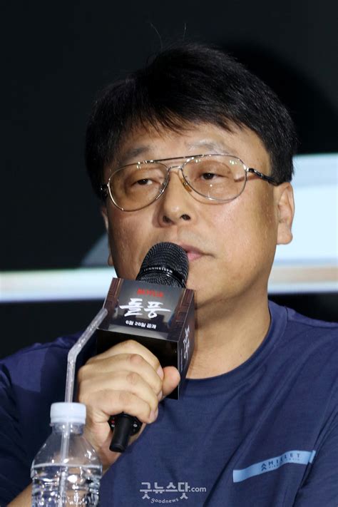 [덕샷] 김희애 박경수 작가 김용완 감독 설경구 돌풍 파이팅