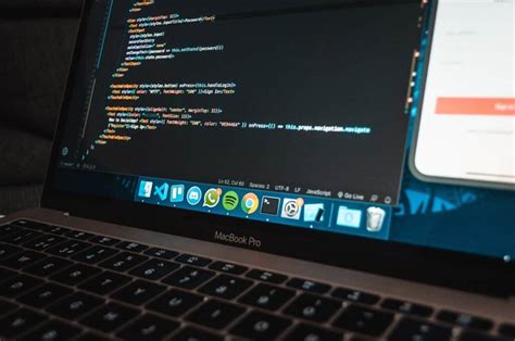 scopri come centrare un immagine in un div con html e css