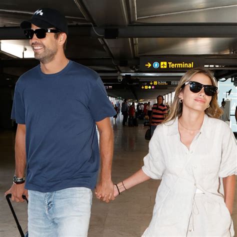 Piqué Reveals Details Of His Intimate Life With Clara Chía