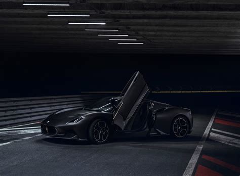 La Nouvelle Voiture De Luxe De David Beckham Est Une Supercar Italienne