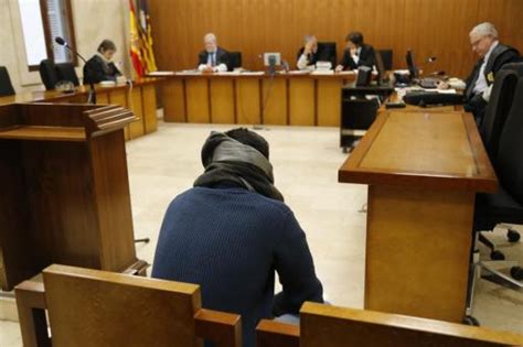 Condenado Un Preso A Seis Años De Cárcel Por Violar A Otro En La