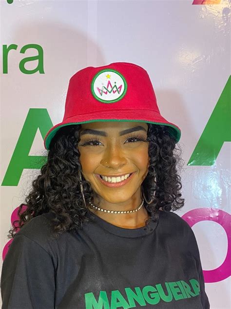 Bucket Rosa Mangueira Loja