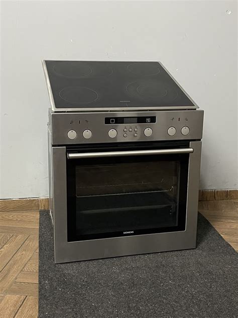 Духова шафа з варильною поверхнею Siemens Hb в ідеальному стані 9 500 грн Плити печі Львів