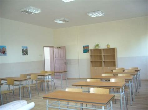 18 кандидати за школски директори ще се явят на писмен изпит тест Утро