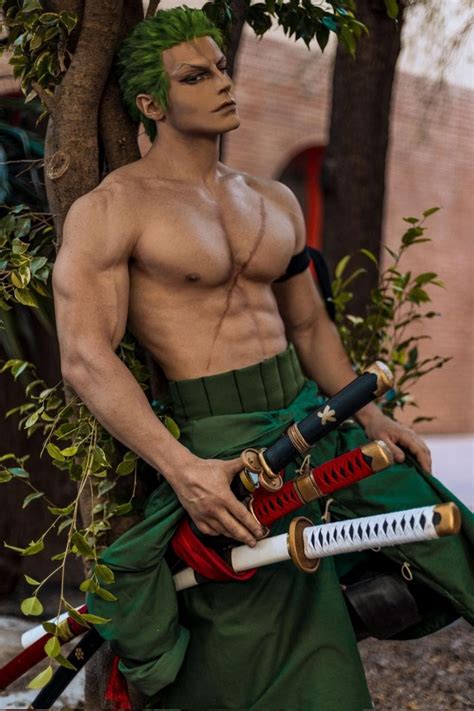 롤로노아조로 코스프레 운동 건강 아싸 에펨코리아