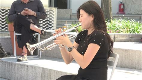 10월의 어느 멋진날에 트럼펫 연주 트럼펫 연주자 정현지 서울거리공연 구석구석 라이브 Youtube
