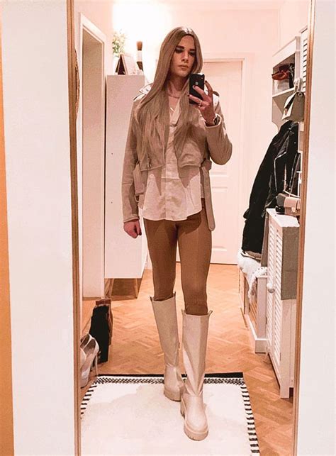 Felicia All About Crossdresser