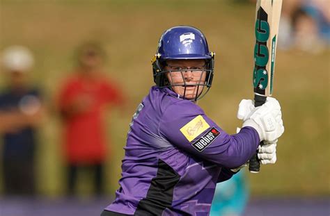 Lizelle Lee Continues T20 Success While Laying Foundations For Umpiring Career Female Cricket
