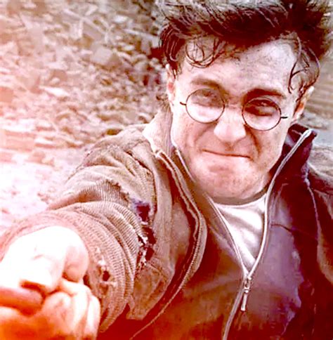 Ушедший из жизни главный герой «Гарри Поттера взбесил людей из за фанатов