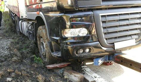 Ashford Stuck Lorry Sparks Long Delays In M20 Roadworks