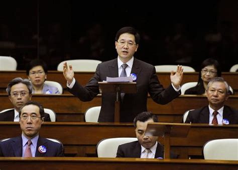 香港特区立法会通过2012年政改方案