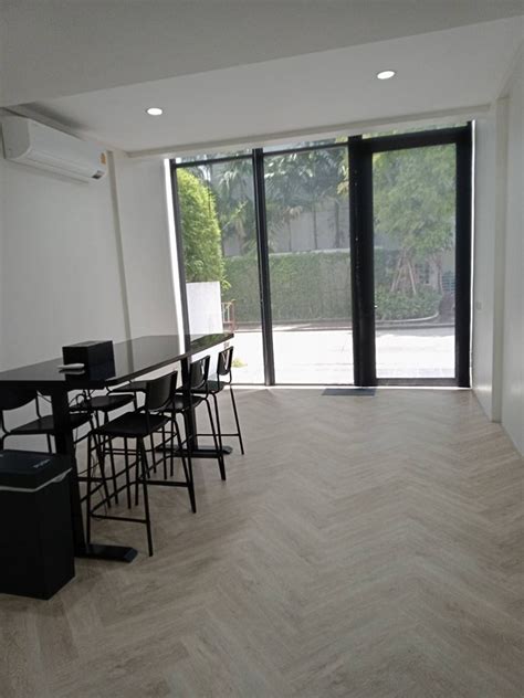 แม่บ้าน รายวัน รายเดือน บริการ ทำความสะอาด บ้าน คอนโด ออฟฟิศ สำนักงาน บริษัท โครงการ