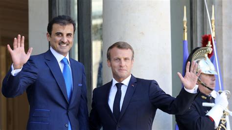 مباحثات بين زعيمي قطر وفرنسا تناولت خلاف إيرباص والخطوط الجوية القطرية