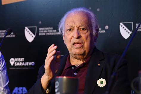 Zubin Mehta Sarajevo Je Kao Ptica Fenix Ne Mogu Zaboraviti Koncert U Srušenoj Vijećnici