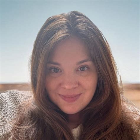 Beth Deegans Instagram Twitter And Facebook On Idcrawl