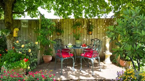 설렘 가득한 새로운 한 주긍정적인 기분을 즐기세요상쾌한 공기 속에서 커피를 즐기는 공간스트레스 해소 음악힐링 음악행복한 하루를 위한 밝은 멜로디 Youtube