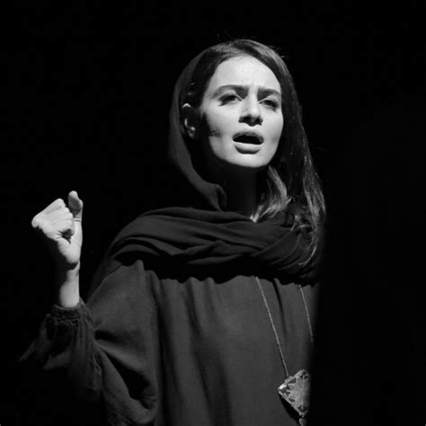 بالاترین بنا بر اطلاعات رسیده هیوا سیفی‌زاده، خواننده، هومن پناهی