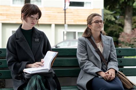 Heretic Stars Sophie Thatcher Chloe East Tap Into Mormon Upbringing For Horror Film With Hugh