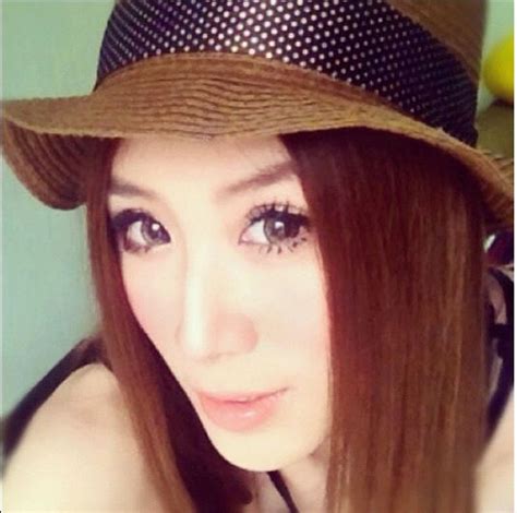 เอิร์น ณัชชา จิรวรรณ เตชะหรูวิจิตร คนร้องหญิงคนที่5ของrs