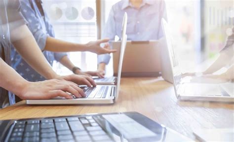 رشته آی تی دروس، گرایش‌ها و آینده شغلی در دنیای فناوری اطلاعات