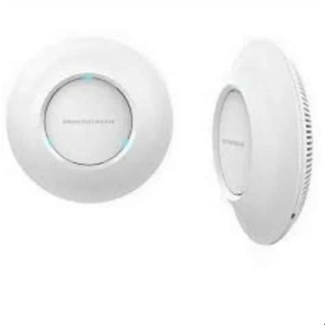 2 4ghz And 5 Ghz Wireless Or Wi Fi Grandstream Gwn Access Point 1200