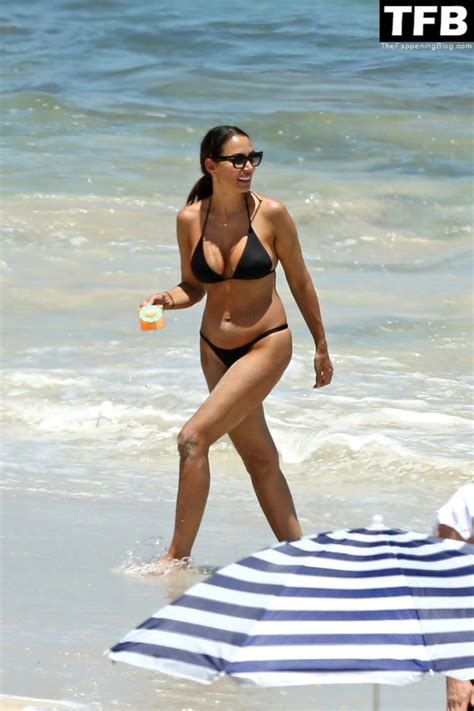 Snezana Wood Flaunts Her Bikini Body In Perth 70 Photos Thefappening