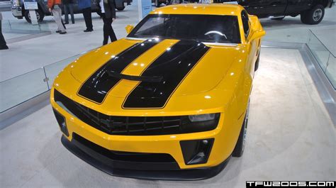 Transformers Movie Bumblebee Camaro Up Close Transformers News Tfw2005