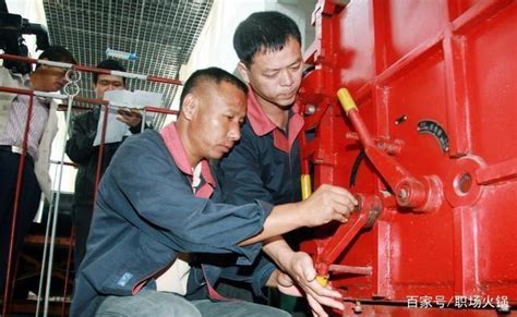 新来员工的工资比我高2000元领导却让我无保留带徒弟怎么办 知乎