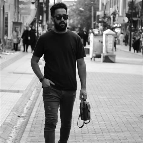 میلادمجرد‎ Milad Mojarad • Threads Say More