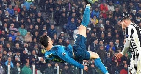 Чотири роки тому Роналду забив найкращий гол у своїй карєрі ВІДЕО