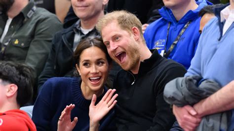Unearthed Pics Of Meghan Markles Ex Husband Have Everyone Side Eyeing