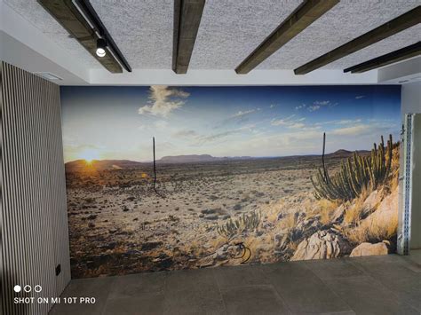 Лепене на тапети Строителни услуги София Лепене на всякакъв вид тапети демонтаж на та