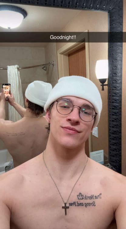 Shirtless Internet Tumbex Shirtless Internet Tumbex