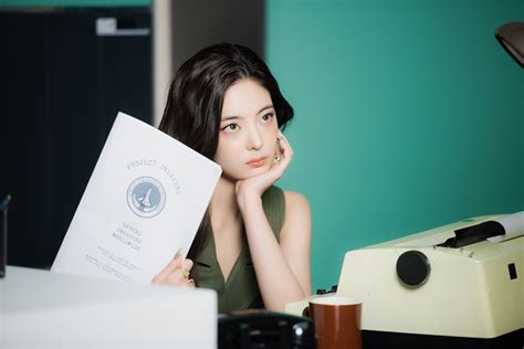 220817 Itzy Twitter Update Checkmate Making Photo Lia Kpopping