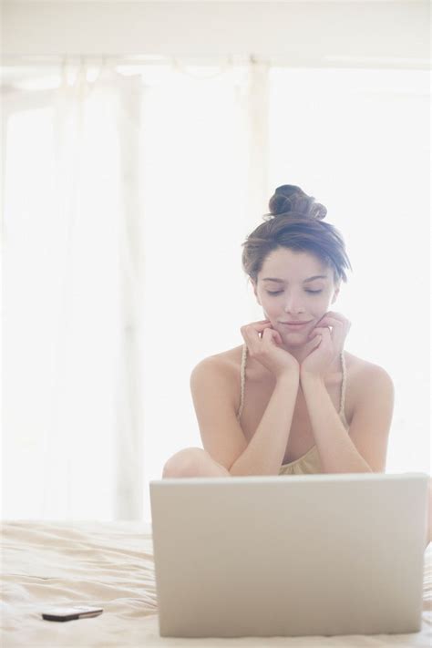 Sex Survey Statistics What Men And Women Are Doing In Bed Glamour