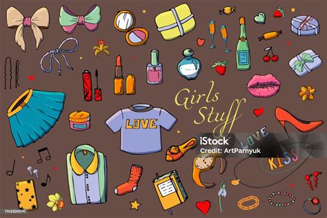 여자 물건과 손으로 그린 템플릿 패션 일러스트 레이 션의 집합입니다 여성 의류 보석 화장품 선물 및 로맨스의 집합입니다 아름 다운 것 들의 실제 벡터 드로잉입니다 어린