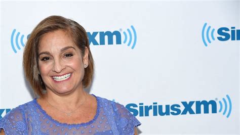 Former Olympic Gymnast Mary Lou Retton Fighting For Her Life In Icu