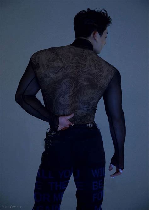 Pingl Par Chi Wea Sur Masculino Acteurs Avengers Jungkook Dr Le Photo Mec