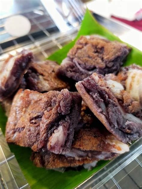 ขนมบ้าบิ่นมะพร้าวออ่อน ไส้ทะลัก • Image ร้าน ขนมบ้าบิ่นมะพร้าวอ่อน ชนะจน