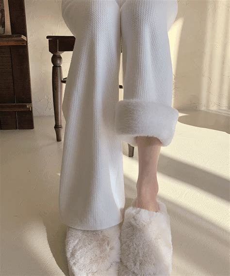 포근하고 따뜻해 밍크 니트 바지 에이블리