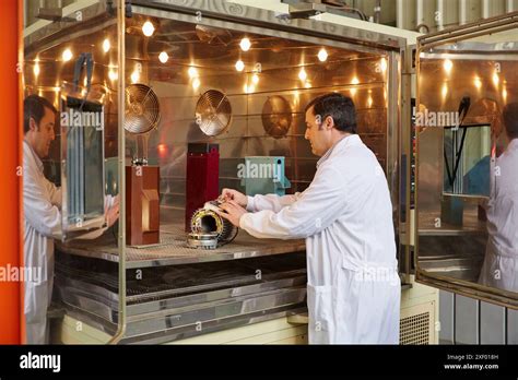 Test Climate At High And Low Temperatures Climate Chamber Artificial