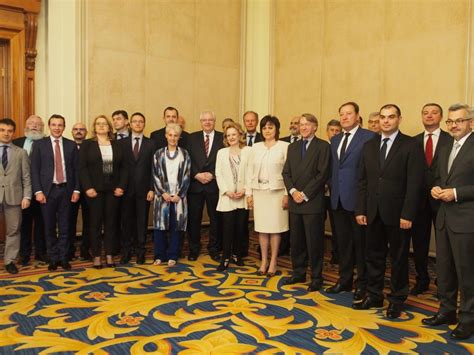 Корнелия Нинова хвали БСП пред посланиците от ЕС