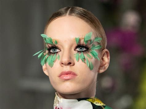 5 Transformative Makeup Tips For Glasses Wearers Vogue
