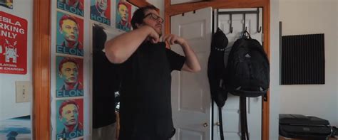 Elon Musk Parody On Eminems Stan Is Probably More Accurate Than It