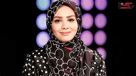 ژست جنجالی مبینا نصیری خانم مجری تلویزیون بیرون استودیو راحتیم