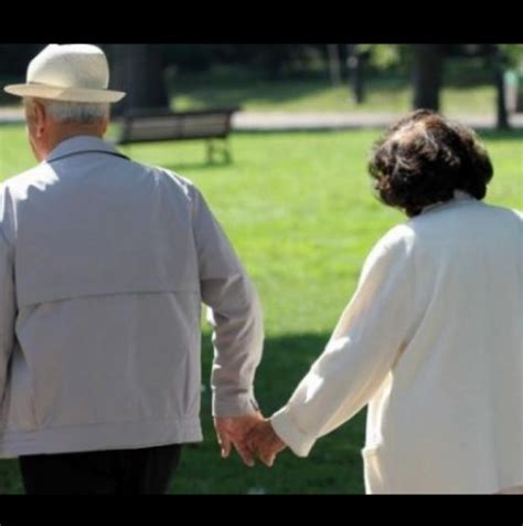 Ето как точно ще бъдат преизчислявани пенсиите от 1 октомври Таблици За Жената