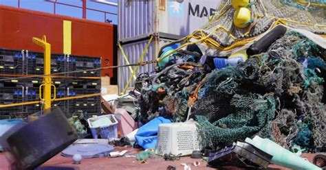 태평양 플라스틱 쓰레기 섬 한중일 어업 쓰레기가 대부분