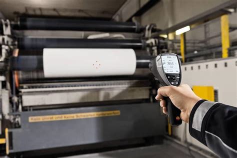 Foto Termometro Laser Per Rilevare Anomalie Sugli Impianti